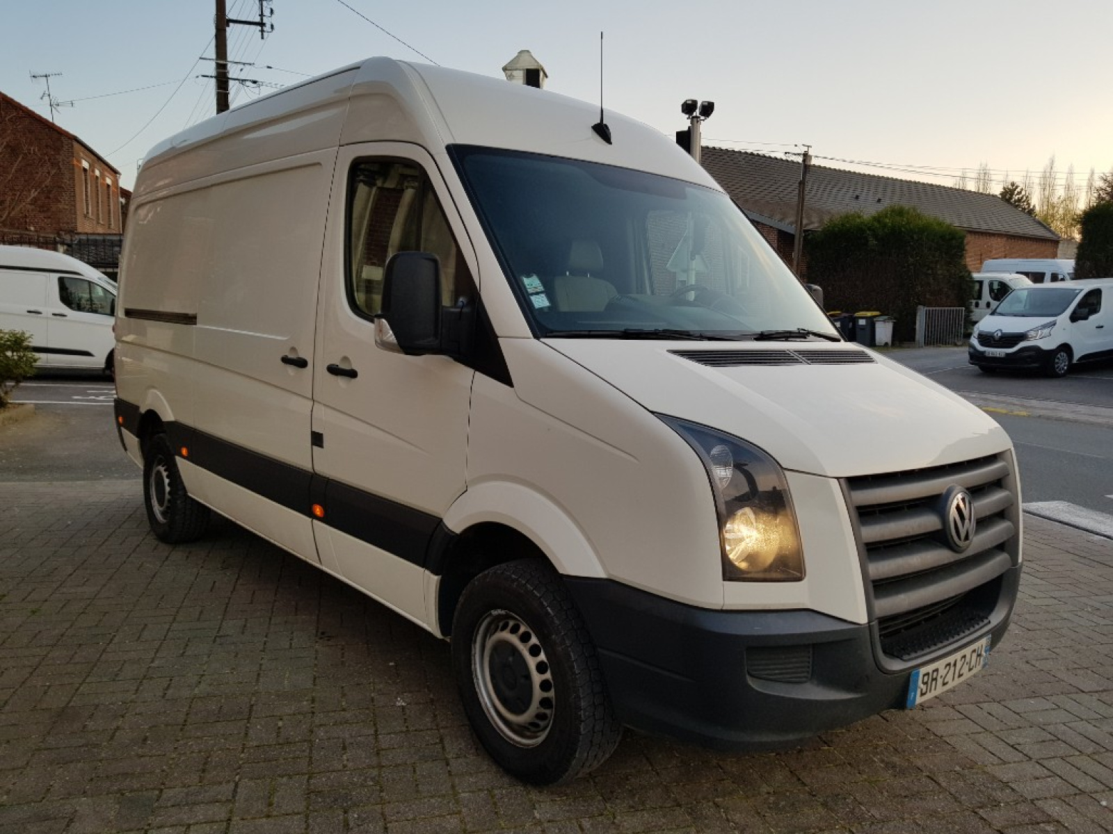 VOLKSWAGEN CRAFTER FOURGON SURELEVE 35 4325 2.5 TDI 136 | LEDUC GEORGES